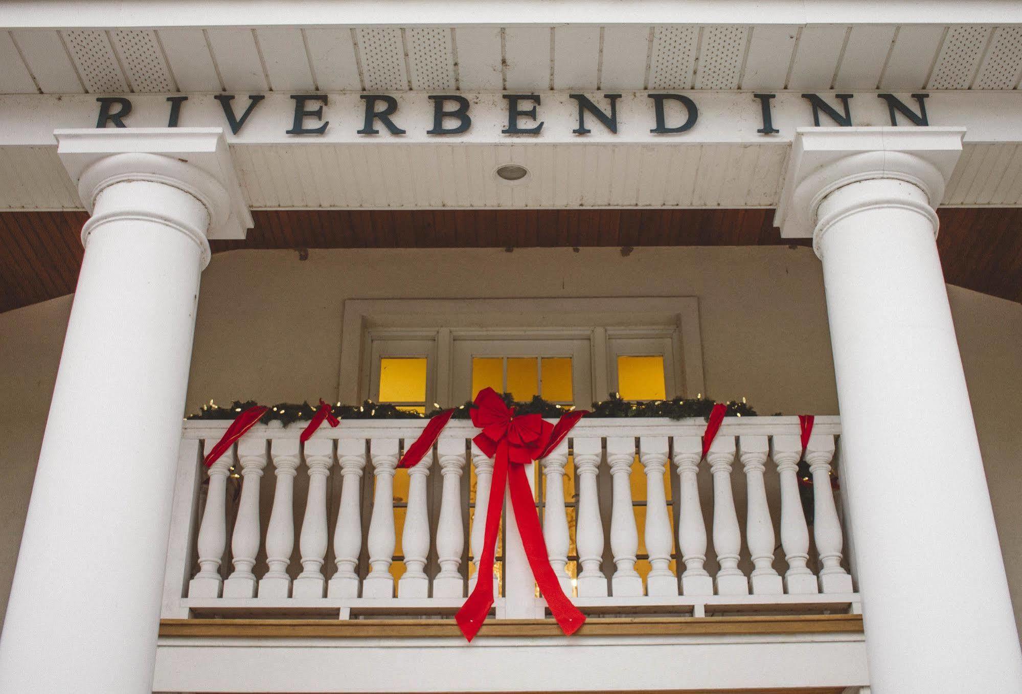 RIVERBEND INN AND VINEYARD | ⋆⋆⋆ | NIAGARA-ON-THE-LAKE, CANADA | SEASON ...